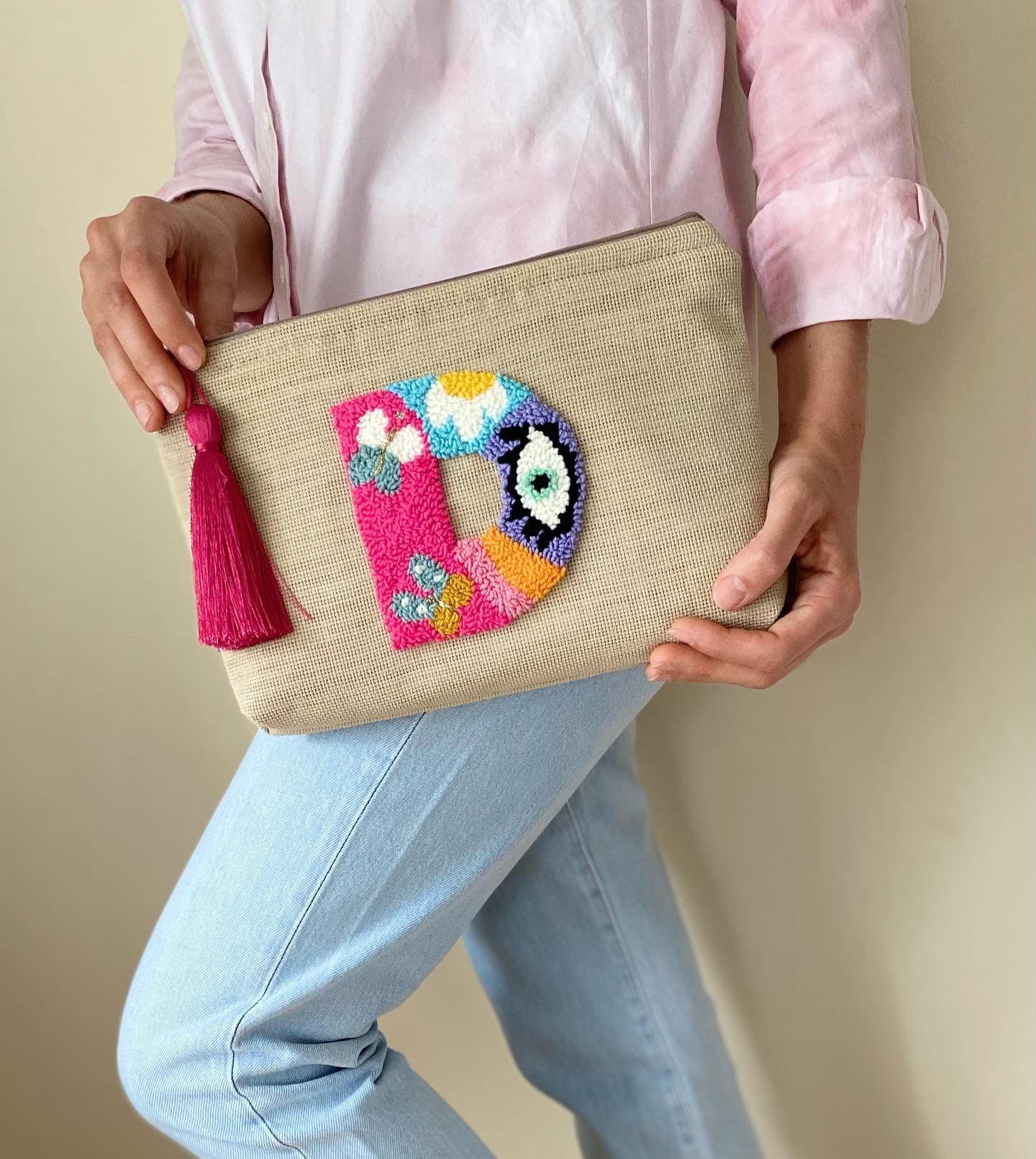 Kişiye Özel Punch İşlemeli Renkli Baş Harf Tasarımlı Püsküllü Hediyelik ...