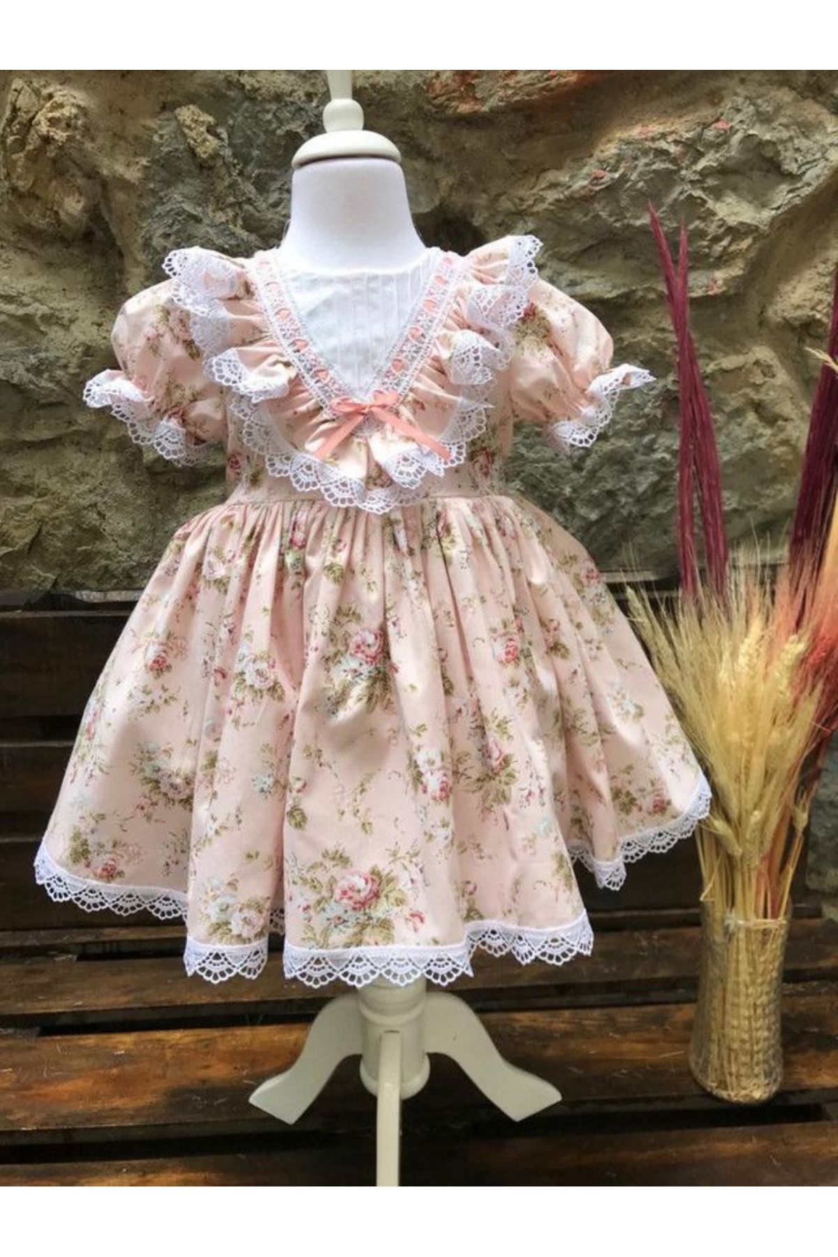 Vintage çiçekli prenses kız çocuk elbisesi - shopsa.com.tr